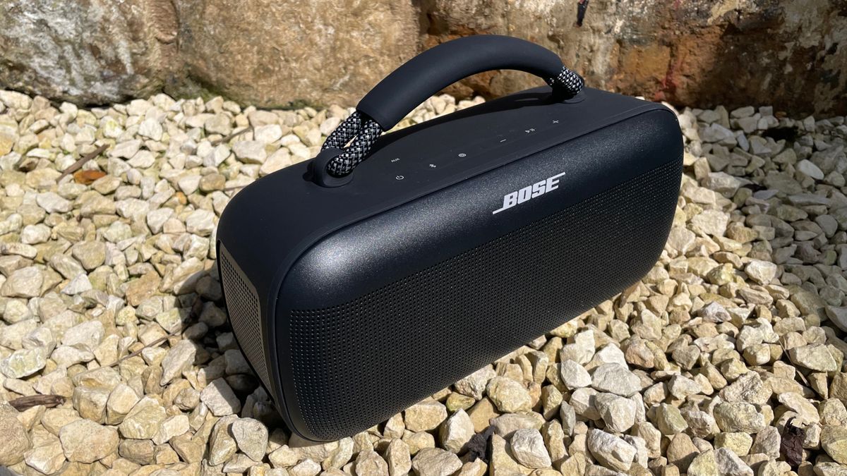 Sonos Move 2 vs. Bose SoundLink Max: Which is the best portable speaker ...