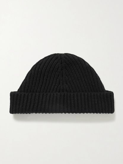 Mary-Kate Olsen Wears a Beanie Hat Despite the 80-Degree Heat | Marie ...