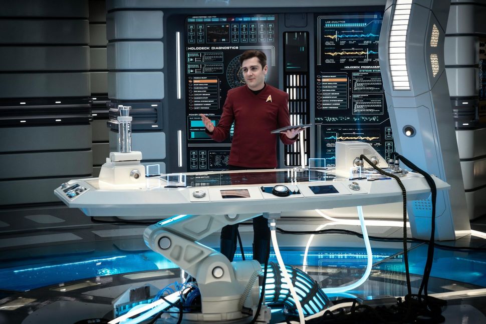 'It was kind of a blast!': Director Jonathan Frakes breaks down 'Star Trek: Strange New Worlds ...