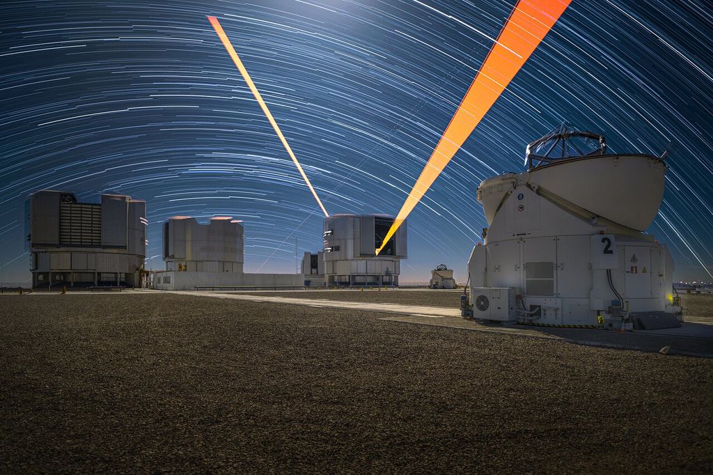 Lasers cut through star trails in beautiful photo from ESO | Space