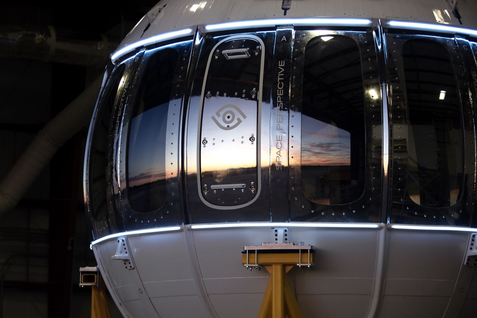 Spaceship Neptune's stratospheric balloon will fly passengers to the ...