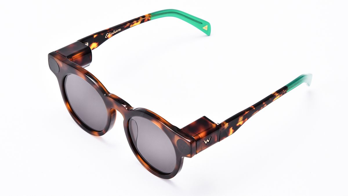 Spyware alert! These glasses have a built-in camera to record ...