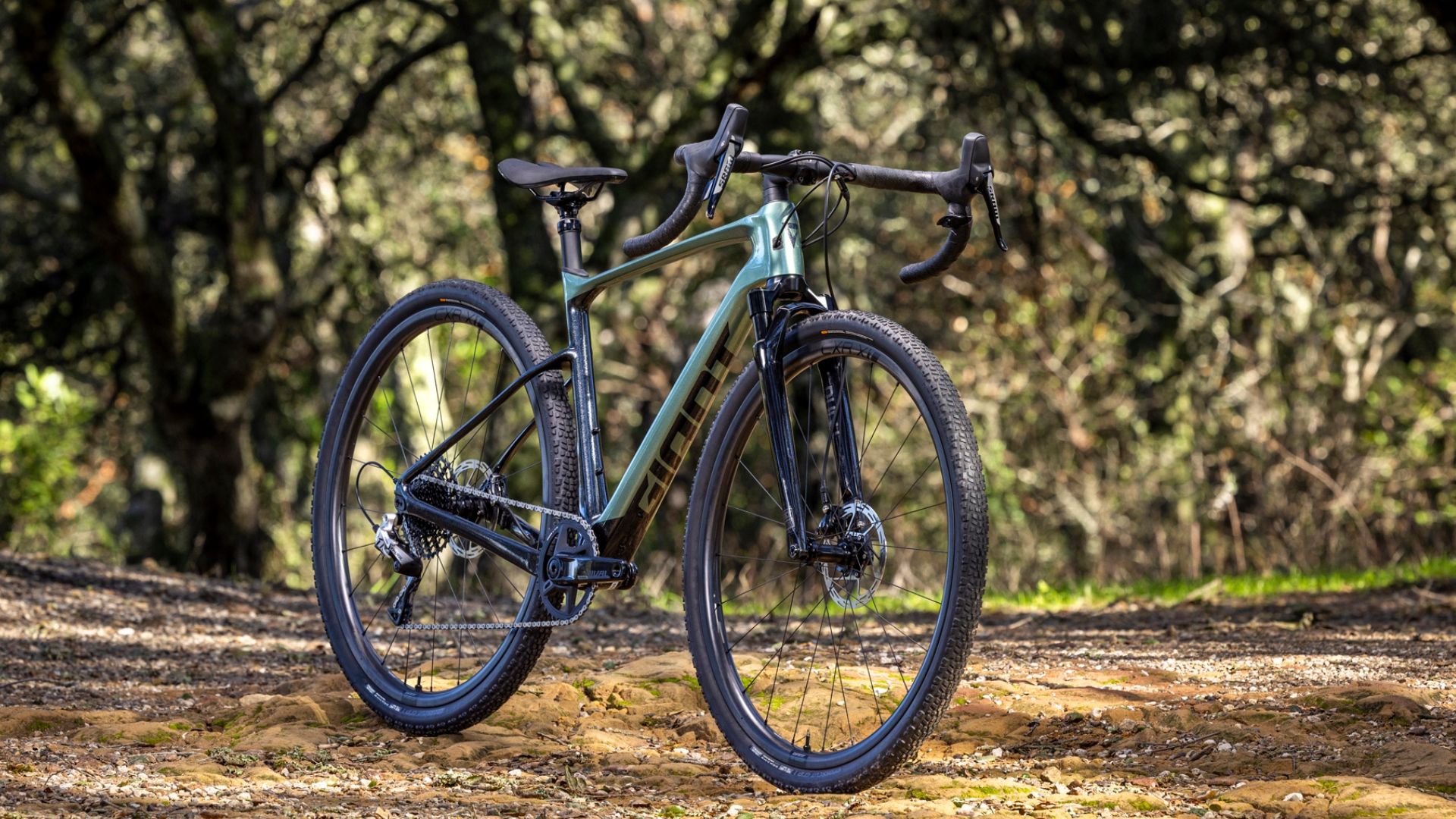 The new 2023 Giant Revolt X gravel bike revealed and it's got ...