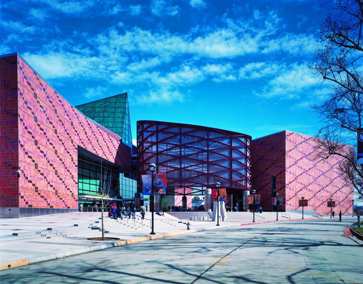 L.A.'s California Science Center: Final Home of Shuttle Endeavour ...