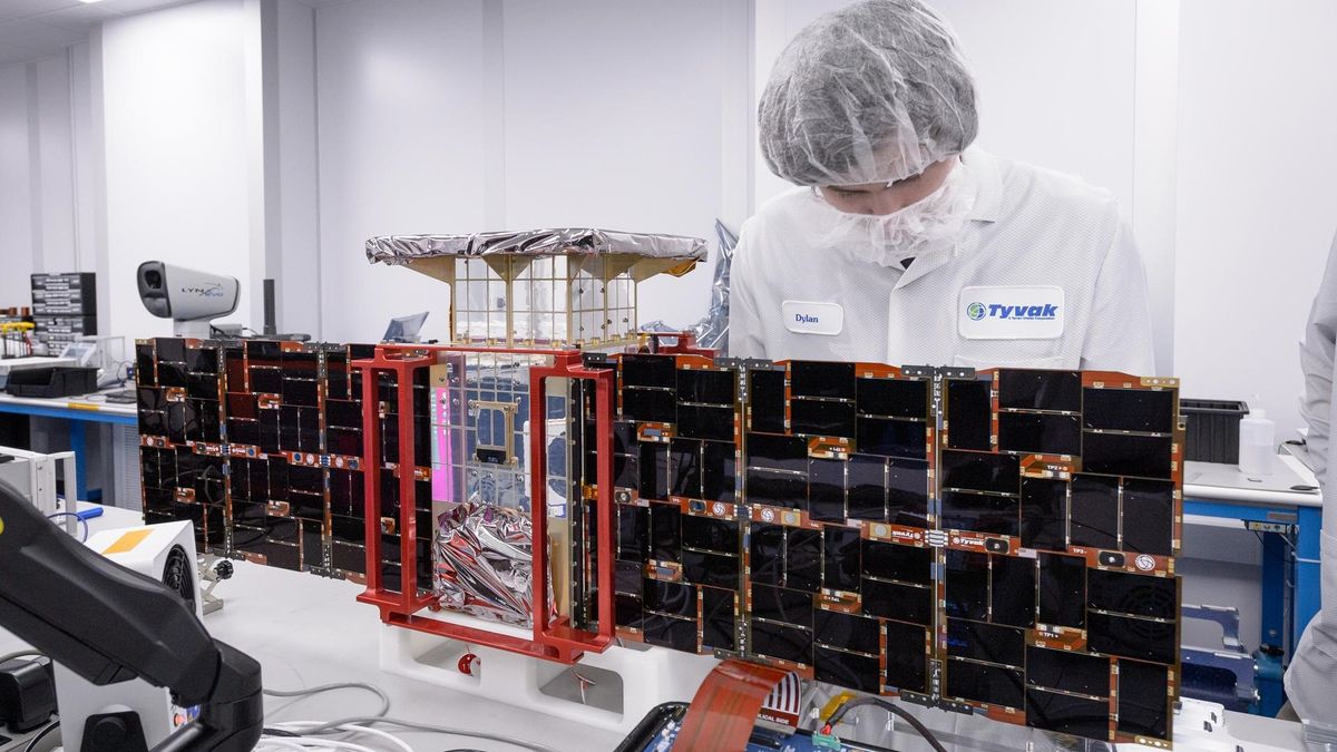 NASA's tiny CAPSTONE cubesat launches on pioneering moon mission | Space