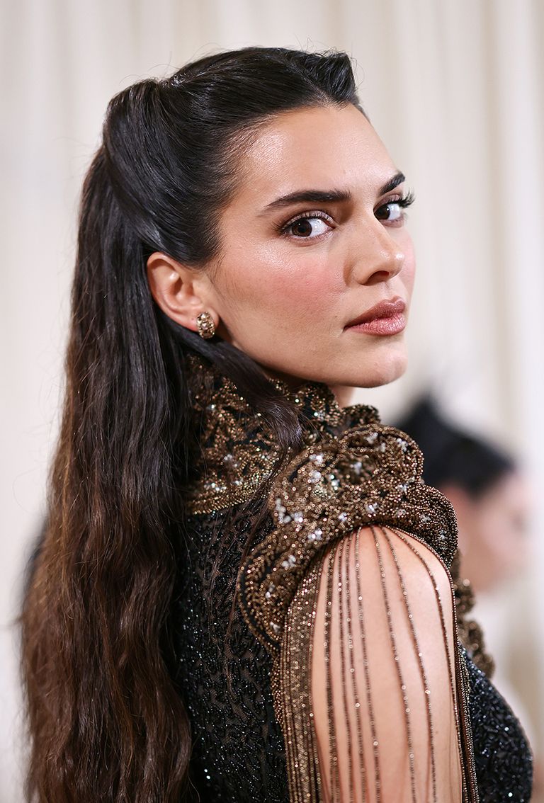 "Fairytale Blush" Dominated The Met Gala 2024 Celebrity Makeup Looks ...