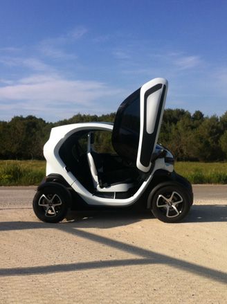 Renault adds to its stable of zero-emission electric cars with the ...
