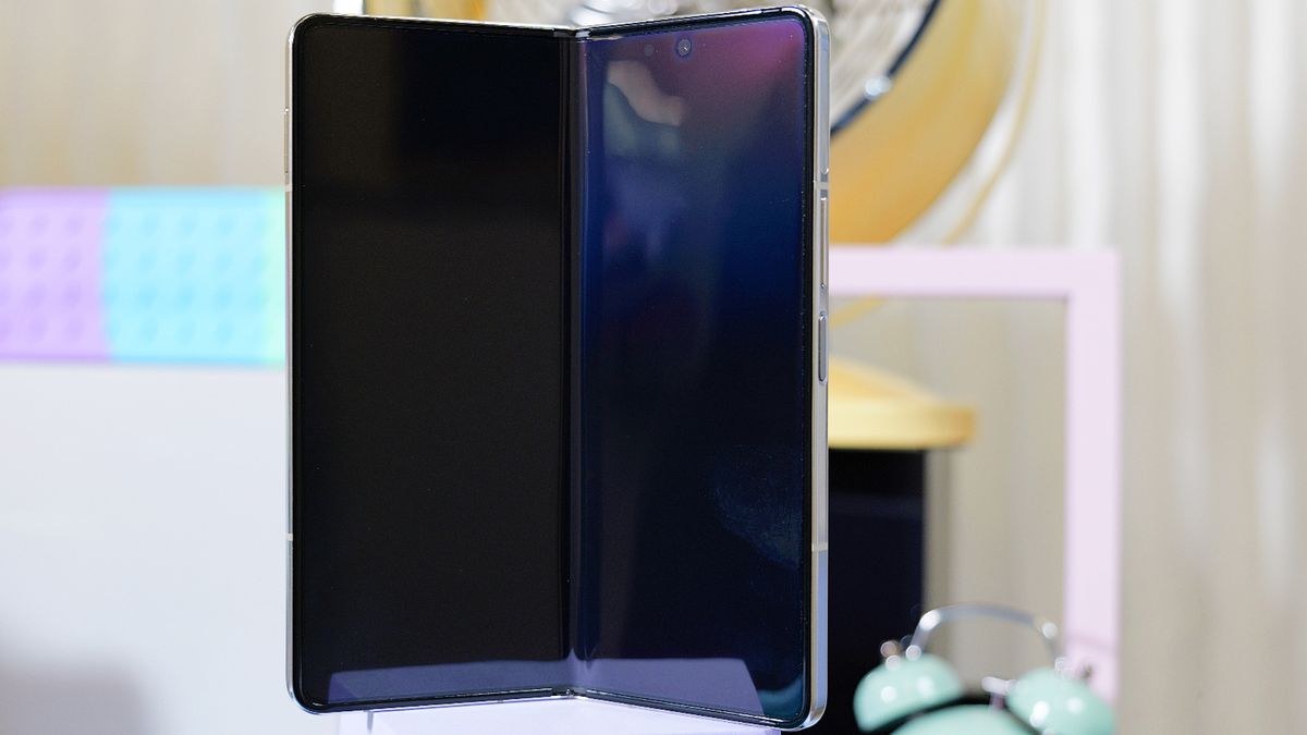 Samsung Galaxy Z Fold 5 hands-on review: More of the same | Laptop Mag