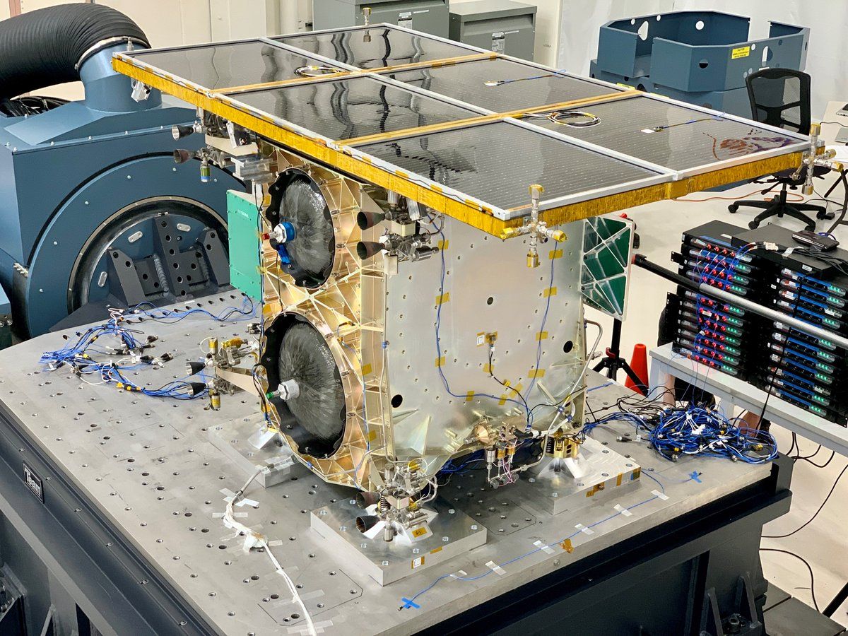 Impulse Space CEO Tom Mueller talks early days at SpaceX, lunar bases, and a blooming space ...