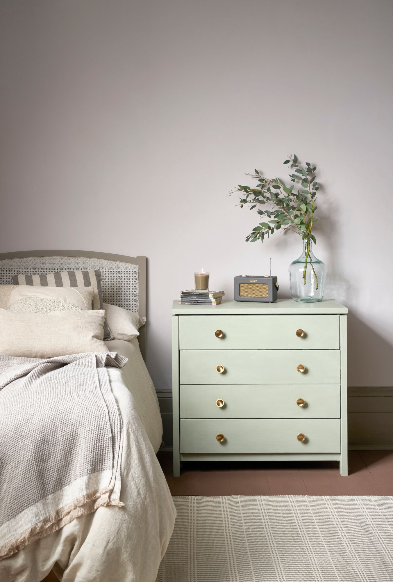 This Scandinavian sleeping method makes sharing a bed simple | Livingetc