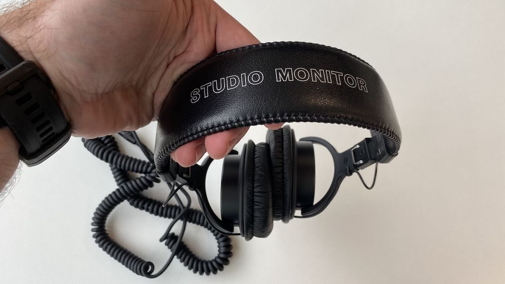 Sony MDR-7506 headphones review | MusicRadar