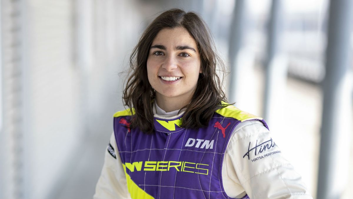F1: Jamie Chadwick joins Williams Racing Driver Academy | The Week