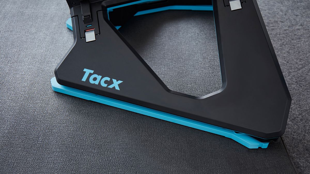 Tacx adds more realism with the Neo Motion Plates | Cyclingnews