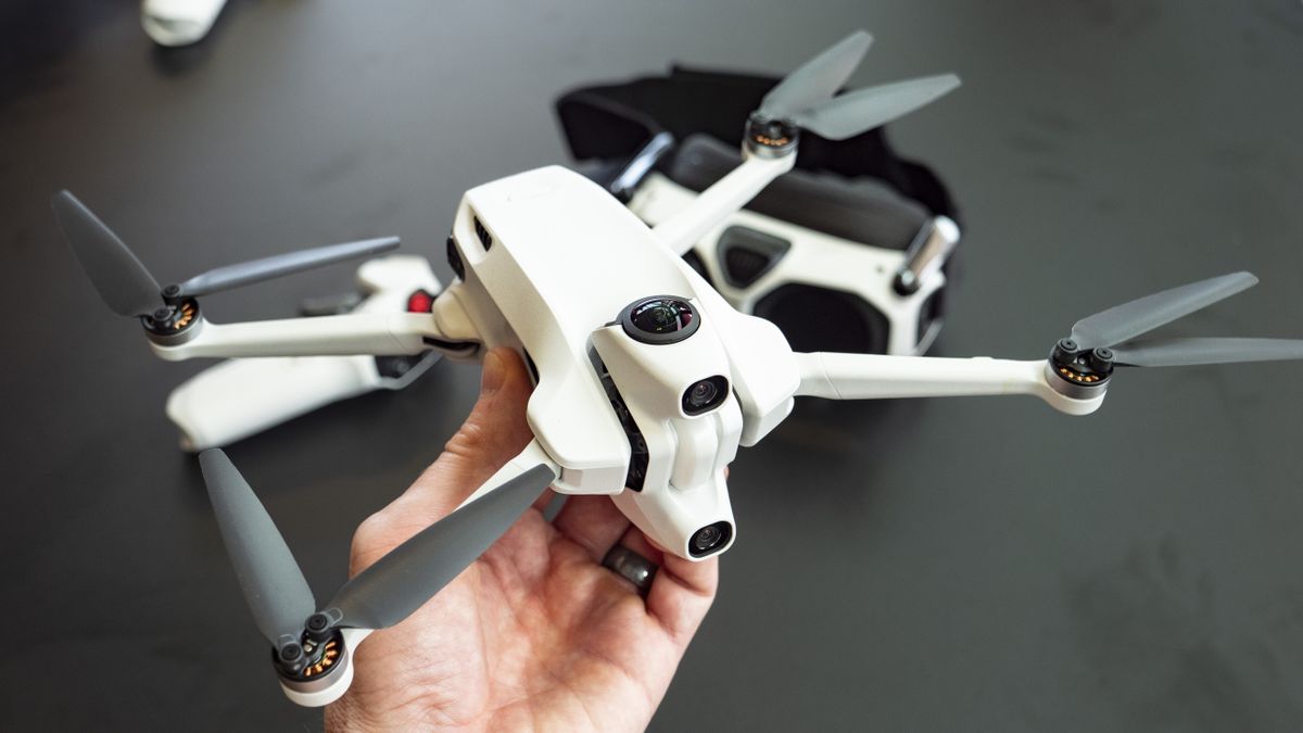 DJI:s första drönare med 360-graderskamera dyker upp igen och en ...