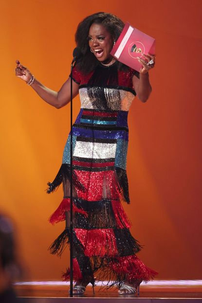 32 of Viola Davis’ best looks are inspiringly bright and bold | Woman ...