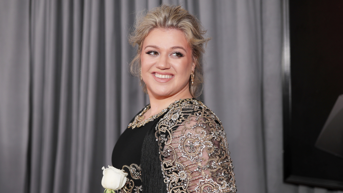 My top picks from Kelly Clarkson's collection this Way Day | Homes and ...
