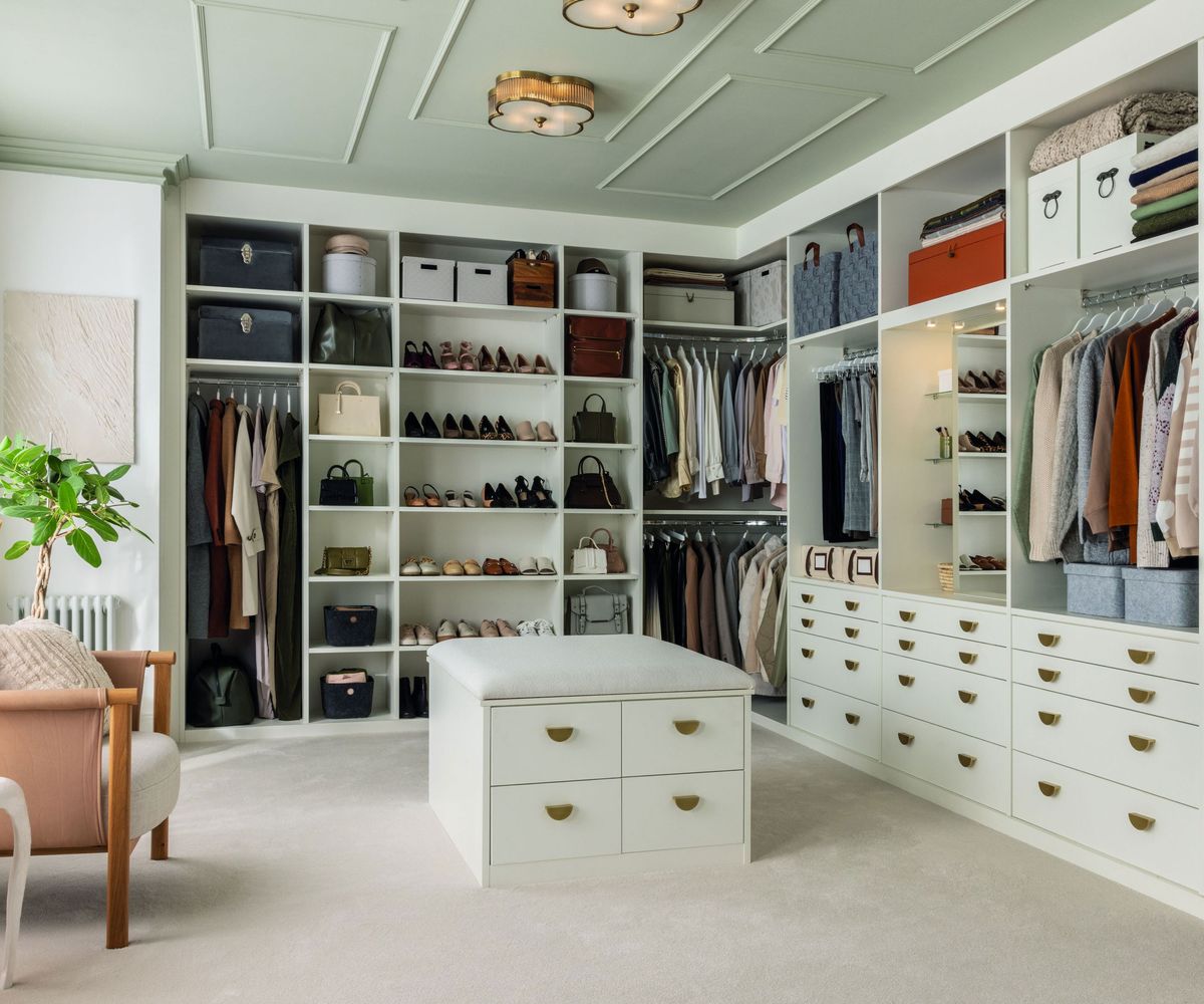Walk-in wardrobe ideas to keep you super organised | Homebuilding
