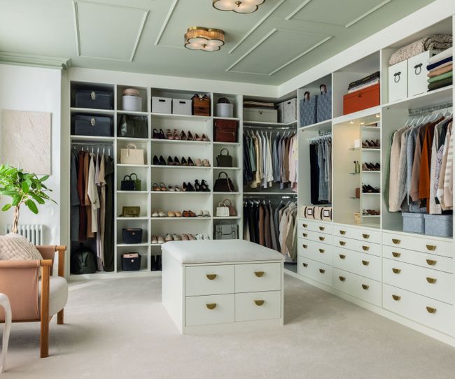 Walk-in wardrobe ideas to keep you super organised | Homebuilding