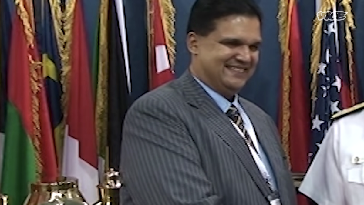 'Fat Leonard' Francis, center of huge U.S. Navy scandal, escapes from ...