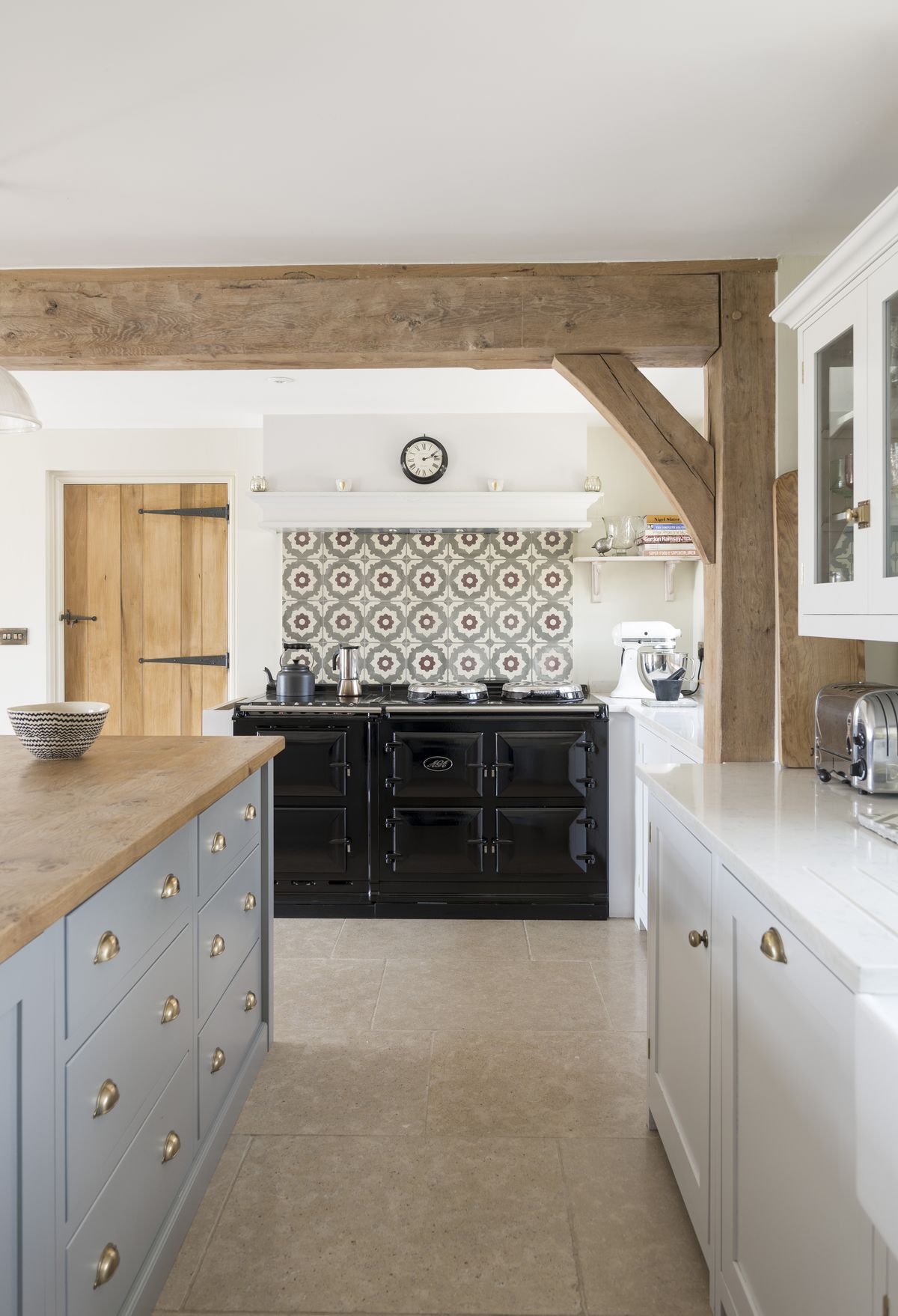 Kitchen Flooring Ideas for Material, Layout and Design | Homebuilding