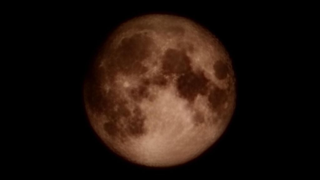 Are Samsung phones faking the images they capture of the moon ...