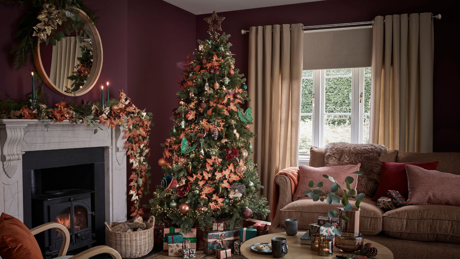 Does Sugar Water Help Revive A Christmas Tree Experts Explain Homes