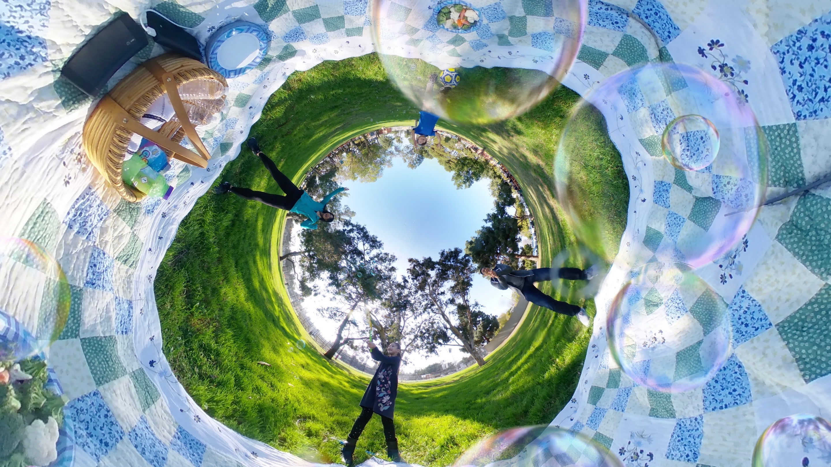 14 Creative Ways Marketers Can Use 360 Degree Images And Other Unique