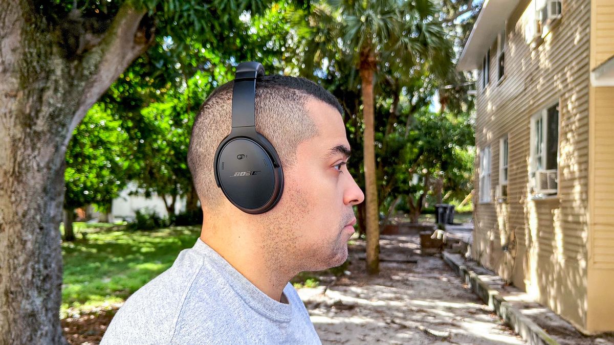 Bose QuietComfort Headphones vs. Bose 700: Which should you buy? | Tom ...