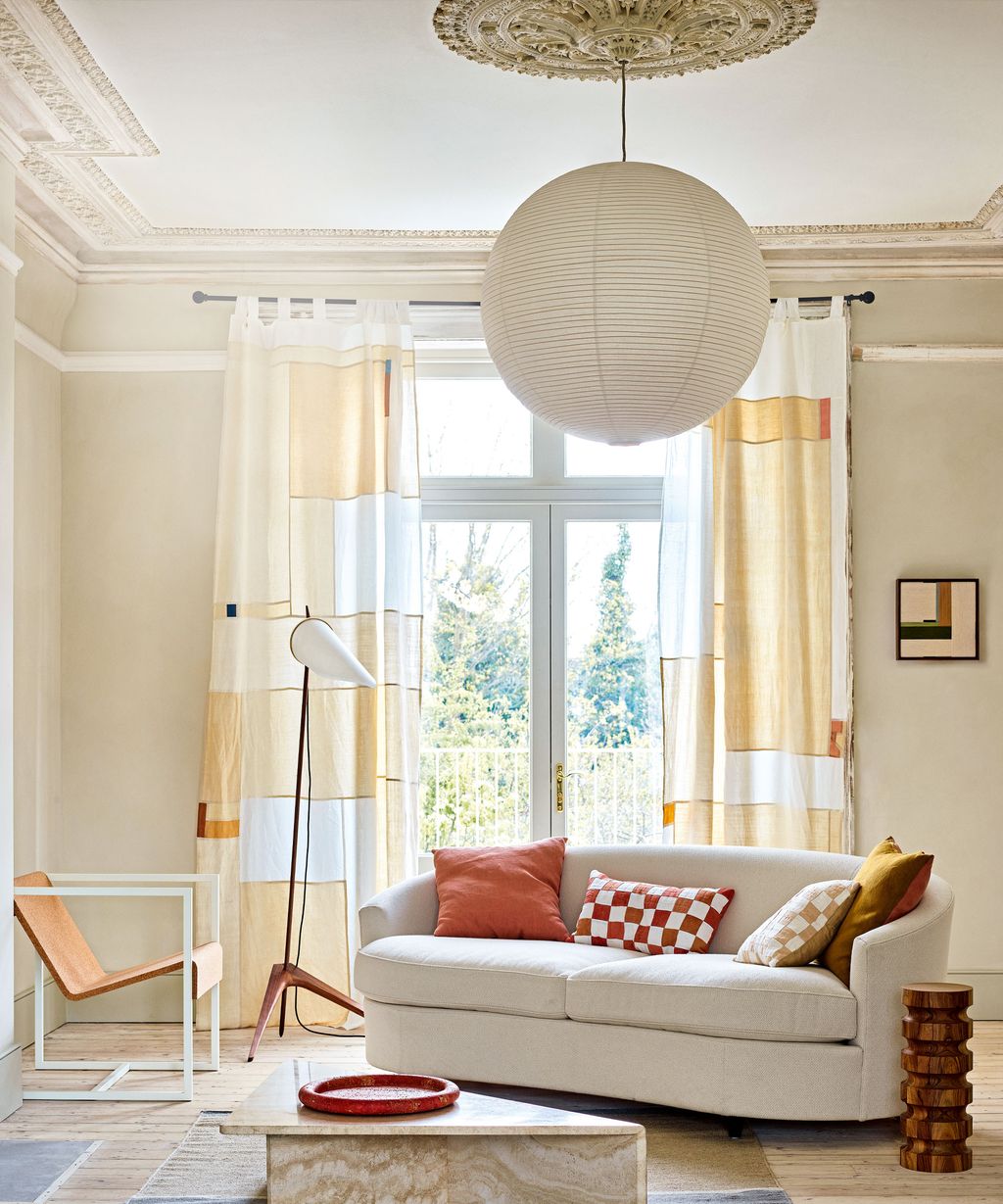 Living room ceiling ideas: 12 ideas that celebrate the ceiling | Homes ...