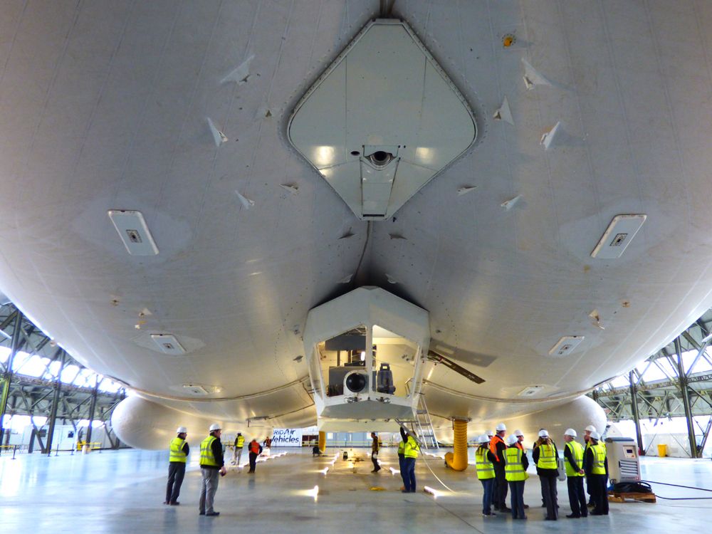 In Photos: Building the World’s Largest Airship (Airlander 10) | Live ...