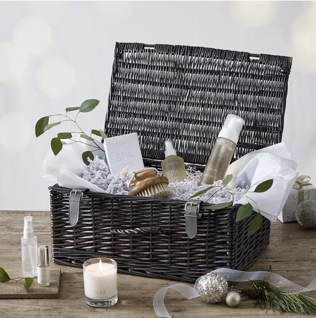 Best Christmas hampers – 10 festive feast gifts for everyone | Real Homes