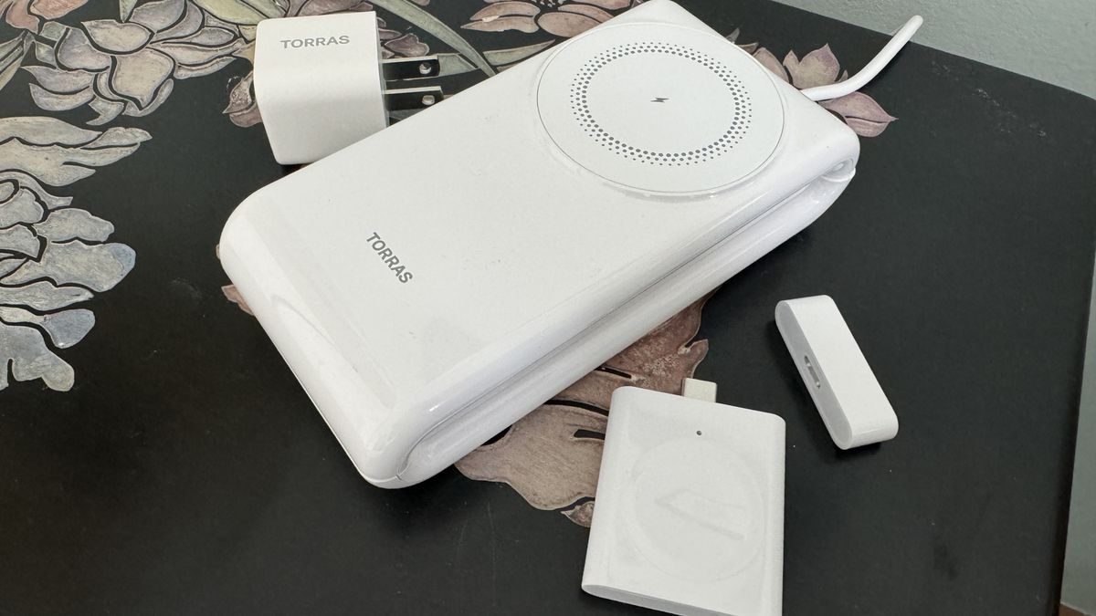 TORRAS 3-in-1 Charging Station with MagSafe review: Cool and cooling ...