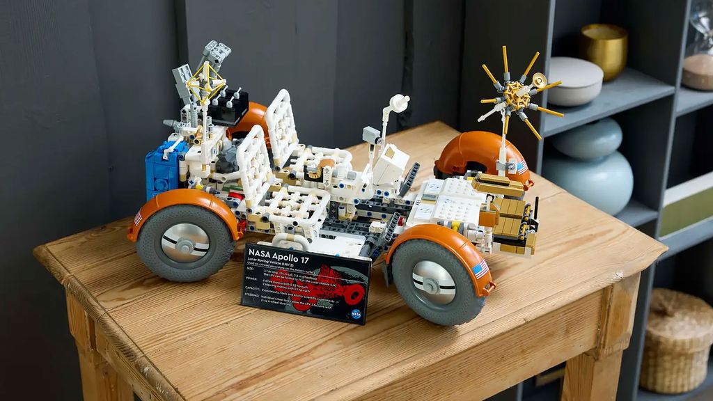 Lego rolls out details about Apollo lunar rover model coming in August ...