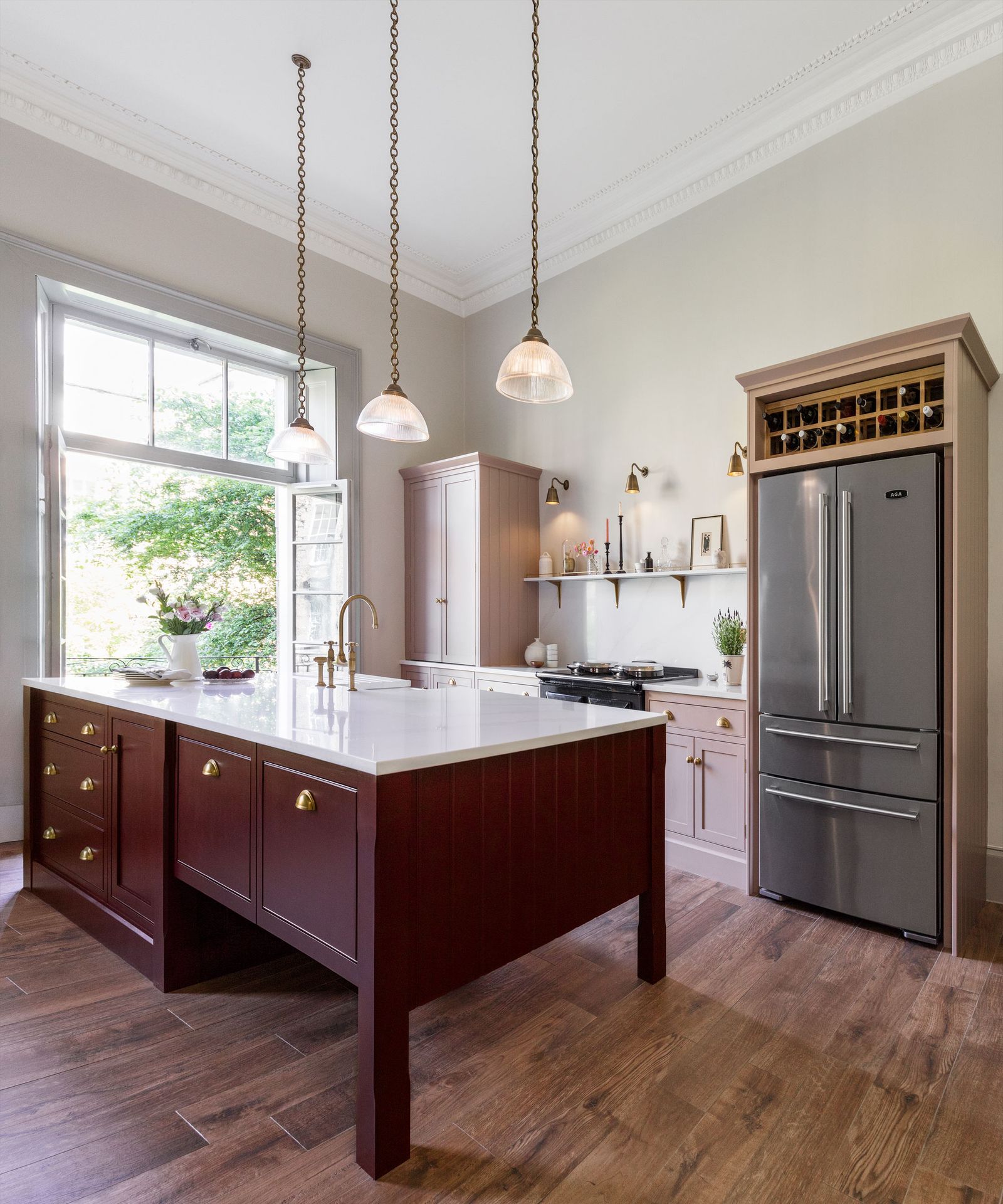 10 kitchen lighting trends designers are loving in 2025 | Homes and Gardens