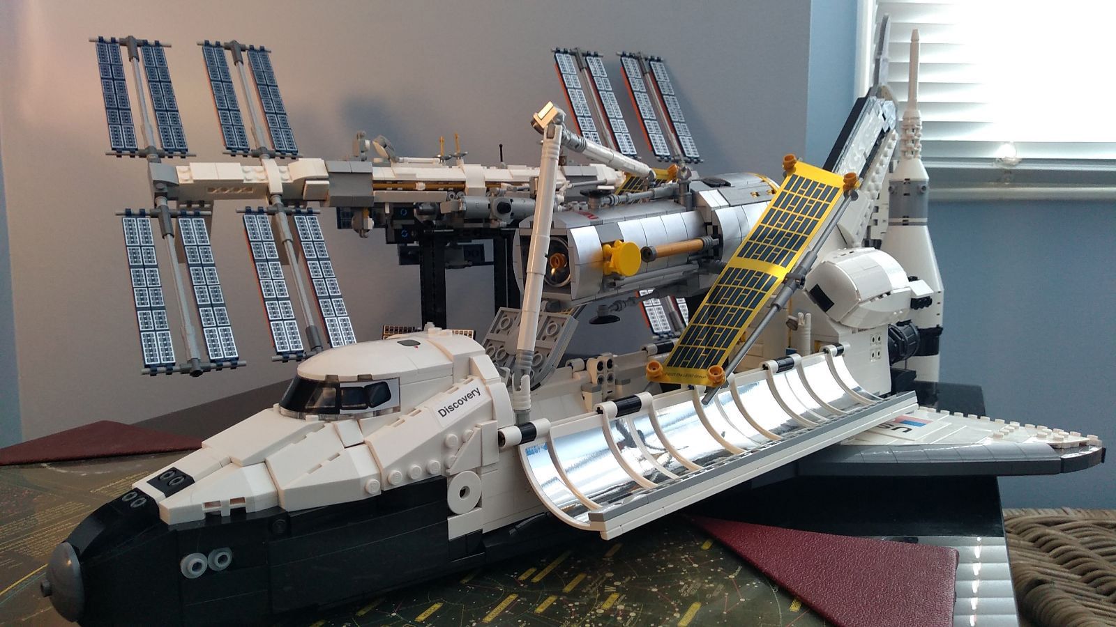 Lego's NASA Space Shuttle Discovery set with Hubble is a space geek's ...