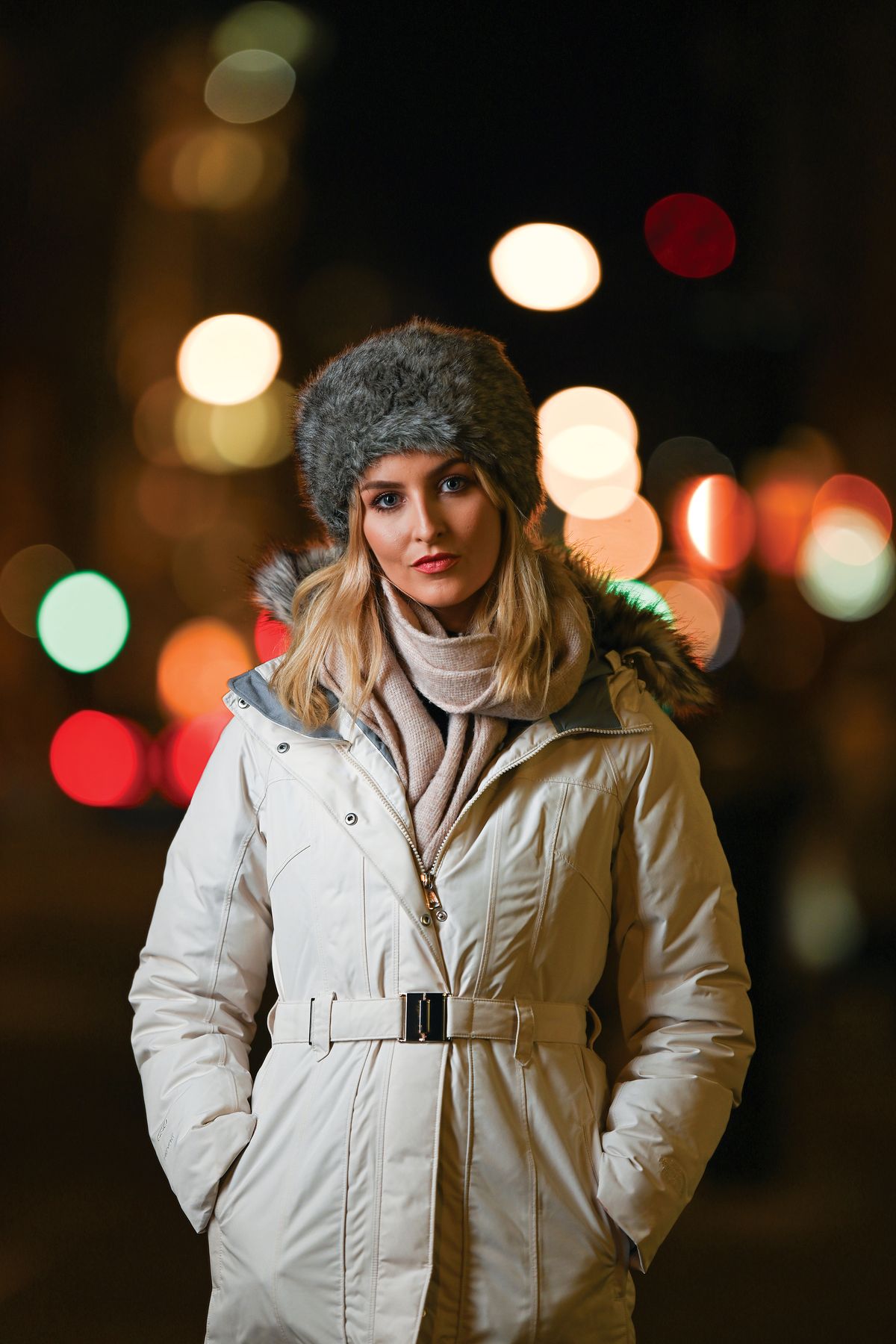 Low light photography: shoot seasonal portraits and holiday headshots ...