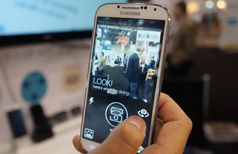 Call Snap Lets You Decline Calls with a Picture | Laptop Mag