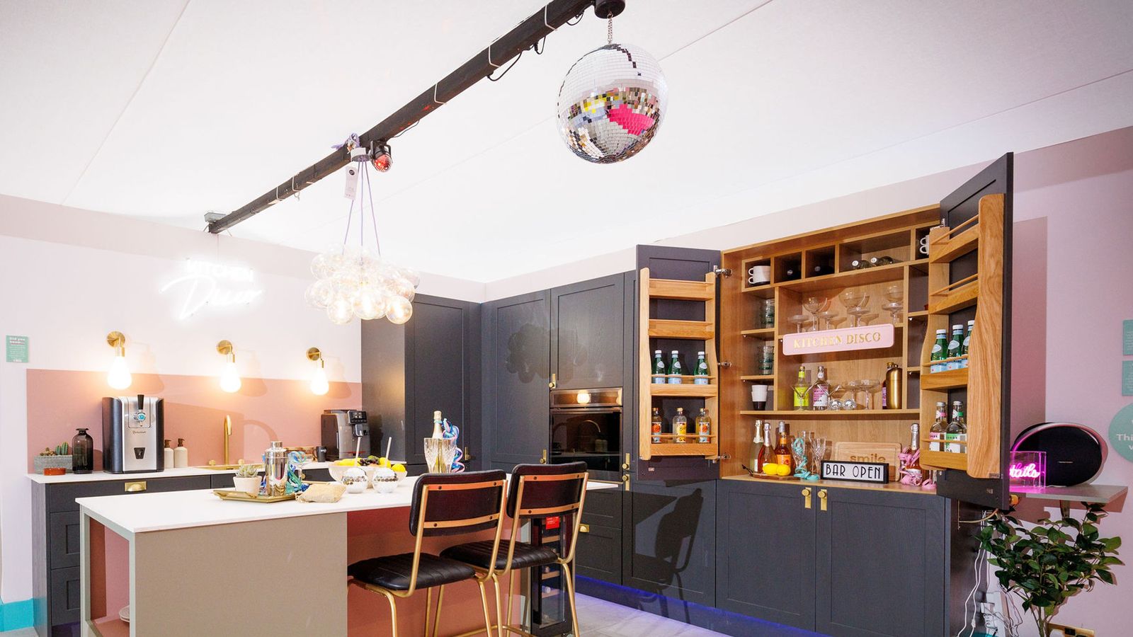 Kitchen disco is back and it's a kitchen must-have | Ideal Home