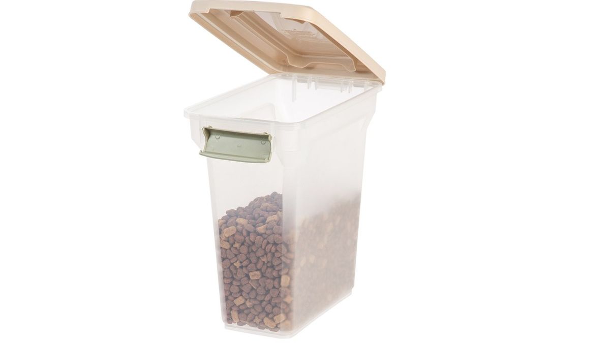 Best pet food containers 2023: Keep kibble fresh and tasty | PetsRadar