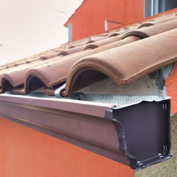 How to fix a leaky gutter and everything you need to do it | Ideal Home