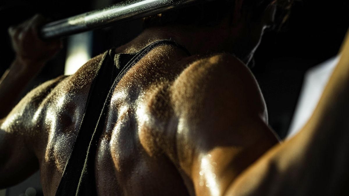 4 muscle-building mistakes that are sabotaging your gains, according to ...
