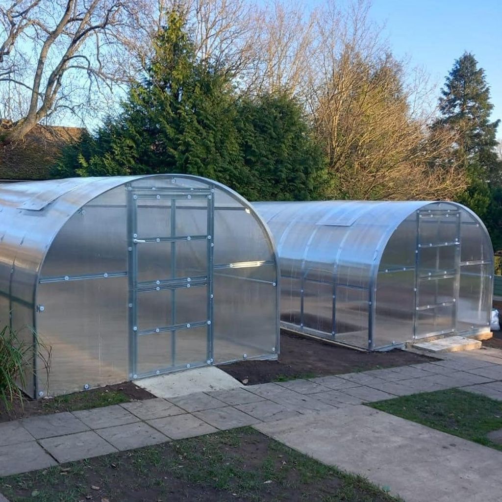 Night Gardening: Why Gardening After Dark Is A Bright Idea | Gardening ...