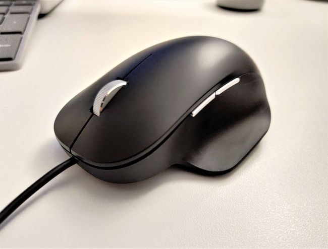 Microsoft Ergonomic Mouse review: A budget Surface Precision Mouse ...