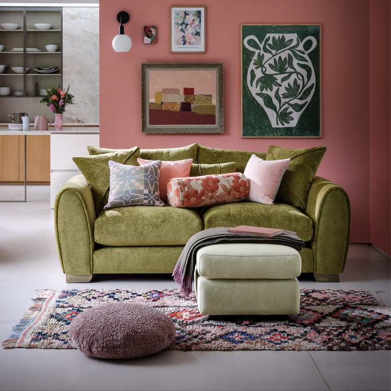 How to make a sofa look good with throws - from colour to placement ...