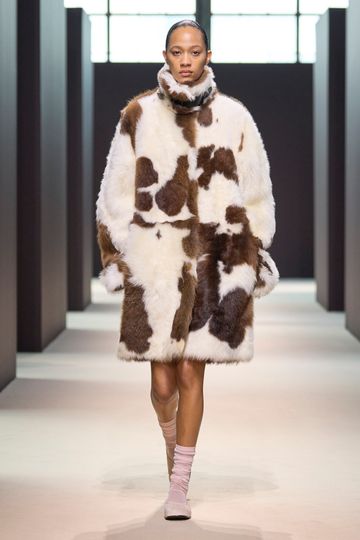 4 Chic Ways to Wear Cow Print in 2024 | Who What Wear