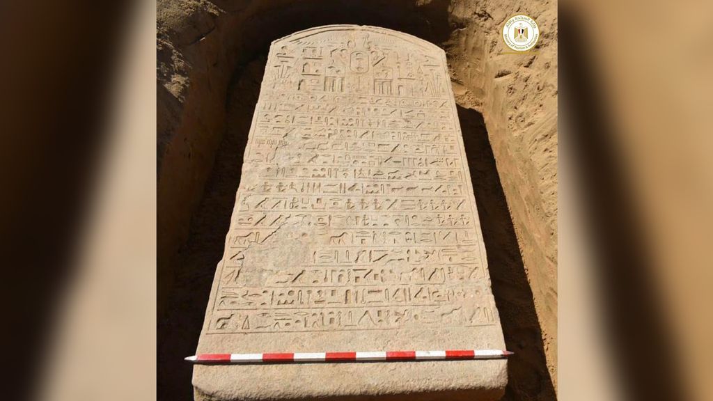 Farmer discovers 2,600-year-old stone slab from Egyptian pharaoh | Live ...