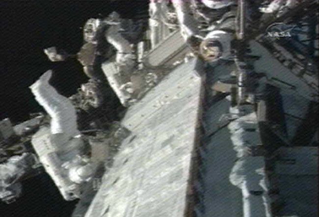 Spacewalkers Wrap Up Marathon Space Station Repair | Space