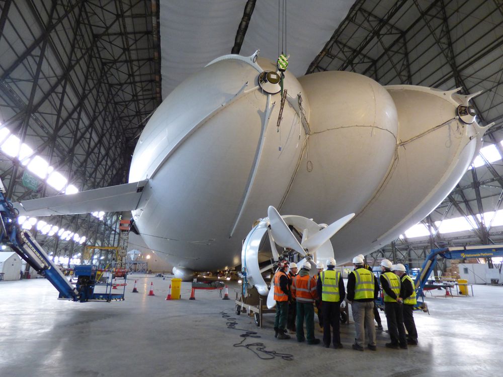 In Photos: Building the World’s Largest Airship (Airlander 10) | Live ...