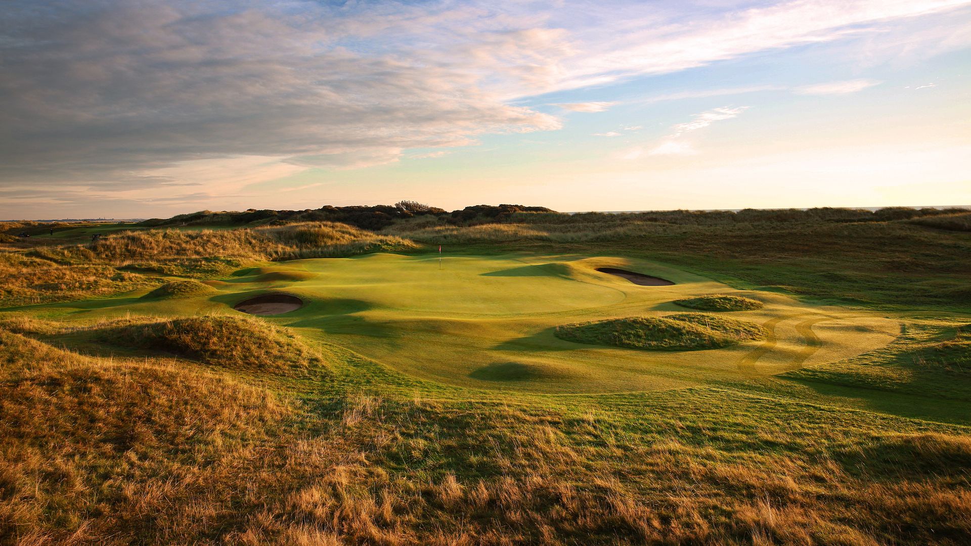 Portmarnock Golf Club: Red and Blue Course Review, Green Fees, Tee ...