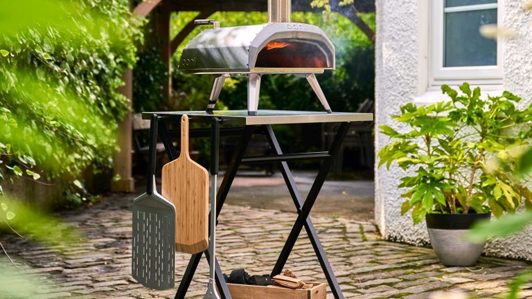 Pizza oven tables: 16 looks for a stylish outdoor setup | Gardeningetc